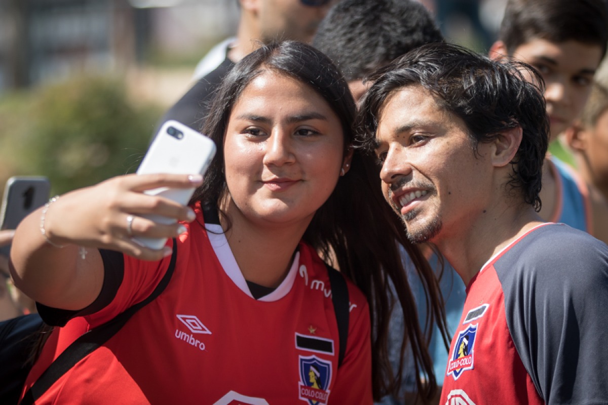 Socias y socios de Colo-Colo visitaron el Monumental y presenciaron ...